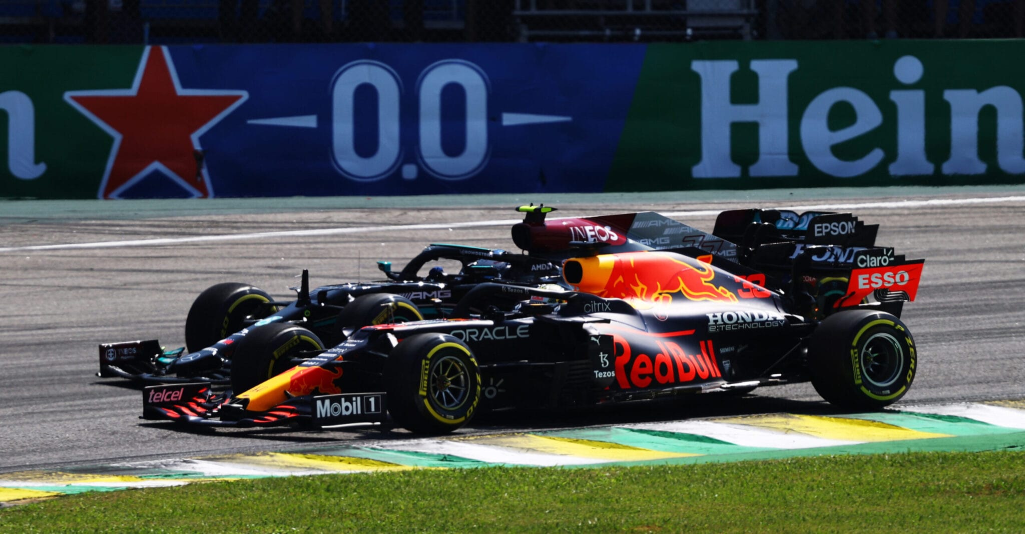 Verstappen vs Hamilton: Estrategia y Multa en São Paulo - Grandprixnews.com